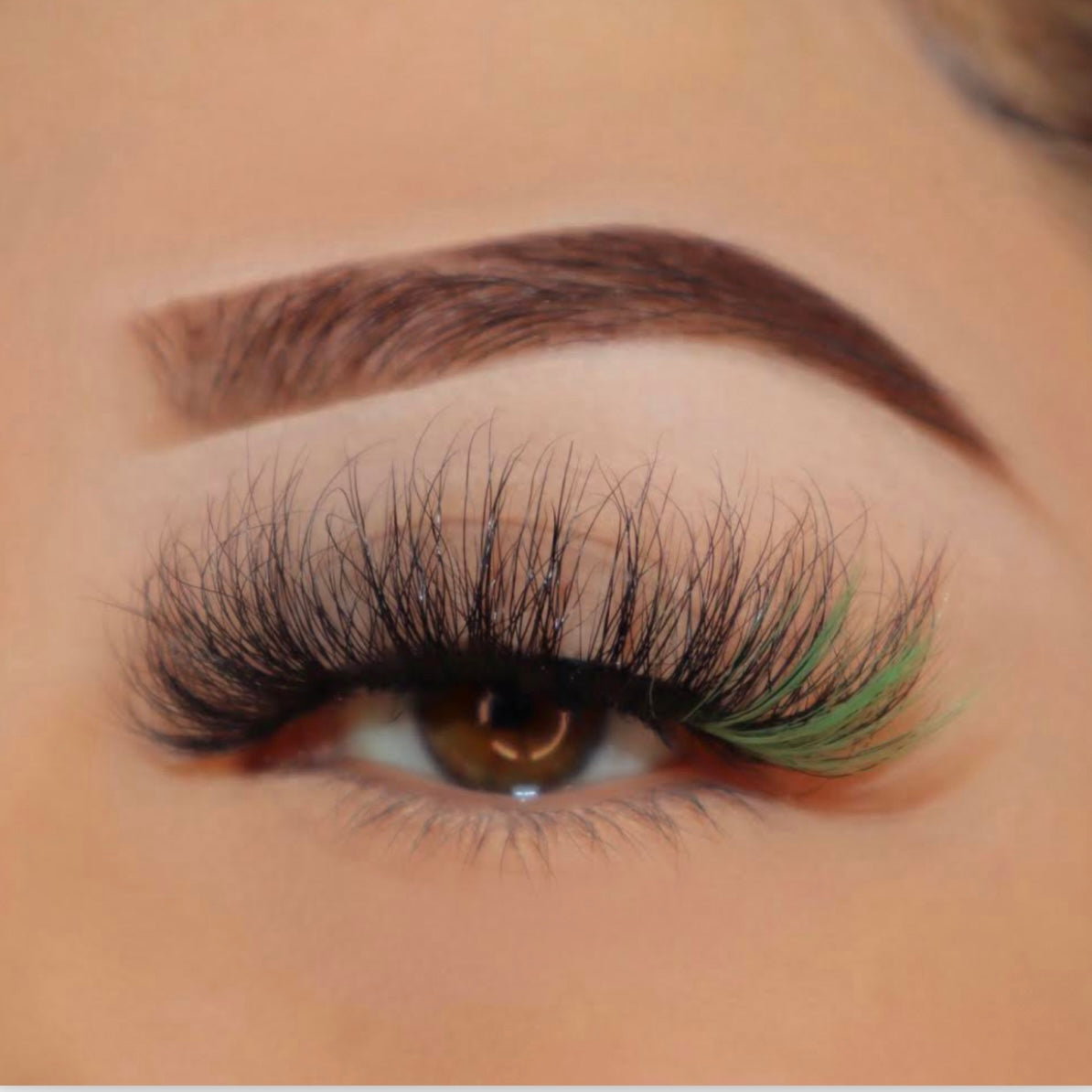 Venom Lash – A Deluxe Cosmetics
